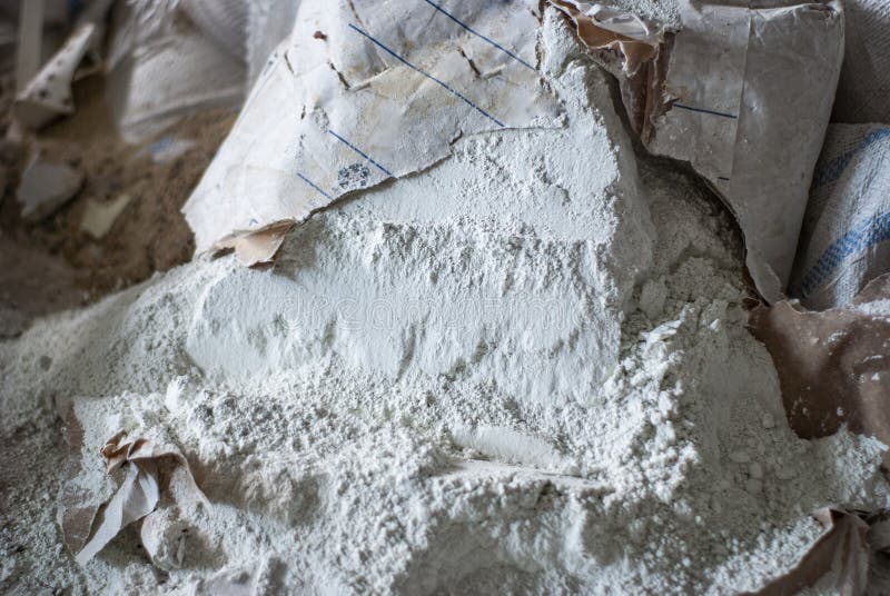 Ciment Sur Le Chantier De Construction Image stock - Image du rupture ...