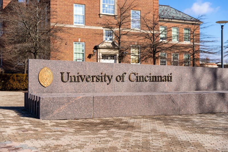 University of Cincinnati Sign in Cincinnati, OH Editorial Photo - Image ...