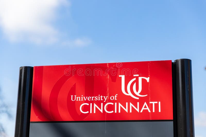 University of Cincinnati Sign in Cincinnati, OH Editorial Photo - Image ...
