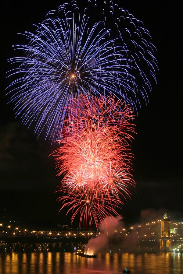 Fireworks Over Cincinnati stock image. Image of fireworks - 34199119