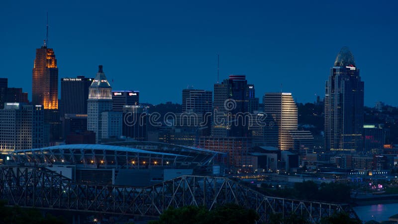 Cincinnati editorial stock photo. Image of skyscrapers - 80465503