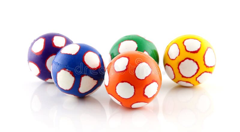 Cinco bolas coloridas imagen de archivo. Imagen de anaranjado - 34747171