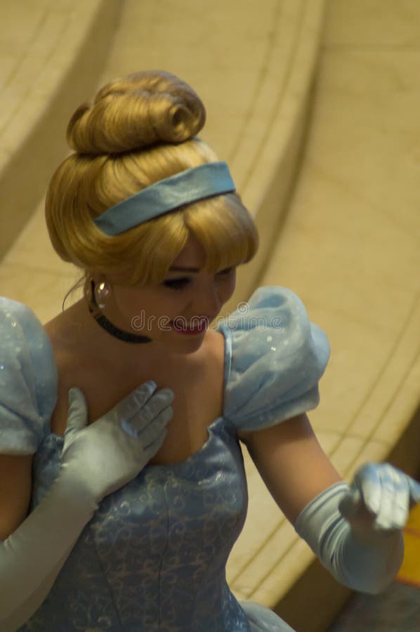 Cinderella on the Disney Magic Editorial Stock Image - Image of dress ...