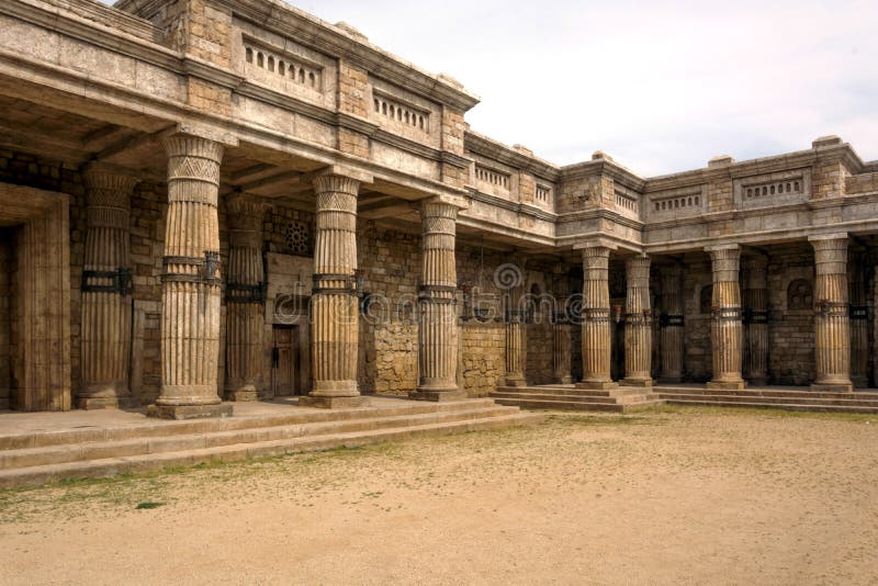 Cinecitta Studios editorial stock photo. Image of monument - 99301743