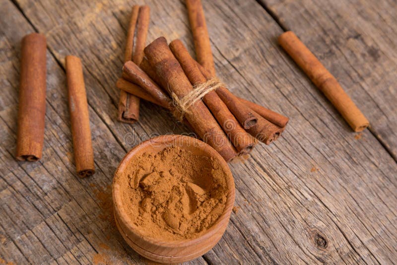 Cinnamon Powder with Sticks Stock Image - Image of stick, cinnamon ...