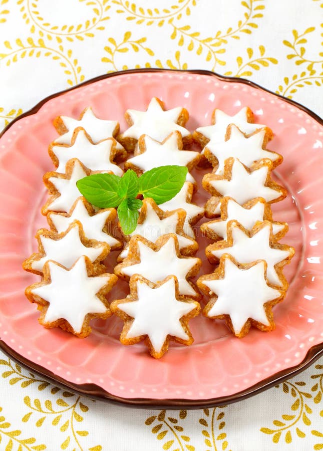Cinnamon star cookies stock image. Image of lemon, cuisine - 34750147