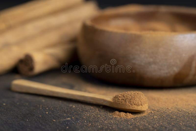 Cinnamon Tree Bark with Golden Powder Stock Image - Image of spoon ...