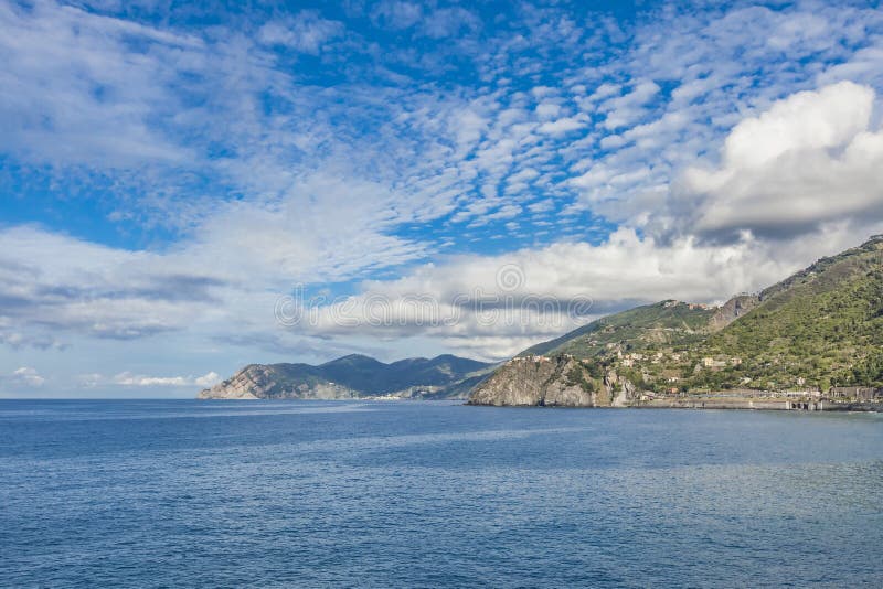 Cinque Terre in Mare Il Mar Ligure in Italia Immagine Stock - Immagine ...
