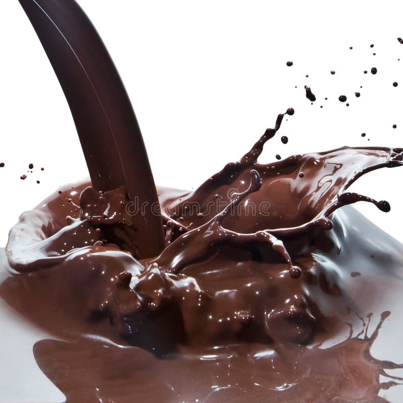 Bottiglia Che Versa Cioccolato Al Latte Fotografia Stock - Immagine di ...