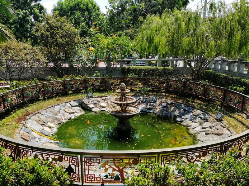 Circle Pond in a Chinese Garden. Stock Photo - Image of chinese, garden ...