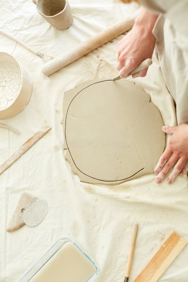 Circle of clay stock image. Image of carving, ceramist - 113438513