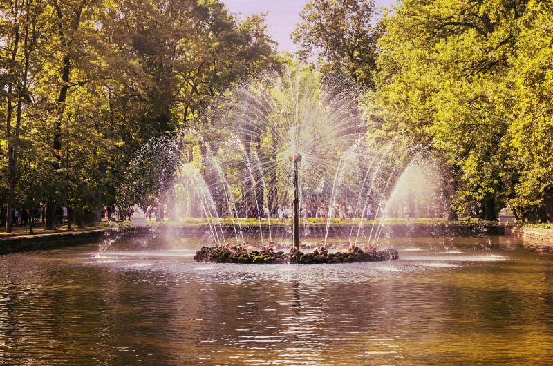 Circle Fountain in Peterhof, Russia Stock Photo - Image of palace ...
