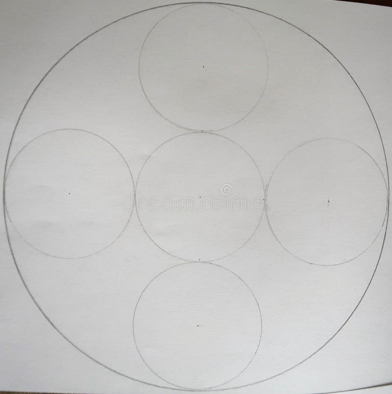 Smaller Circles Stock Illustrations – 320 Smaller Circles Stock ...