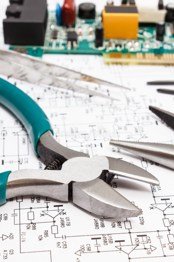 Circuit Board with Transistors, Resistors, Capacitor. Diagram of ...