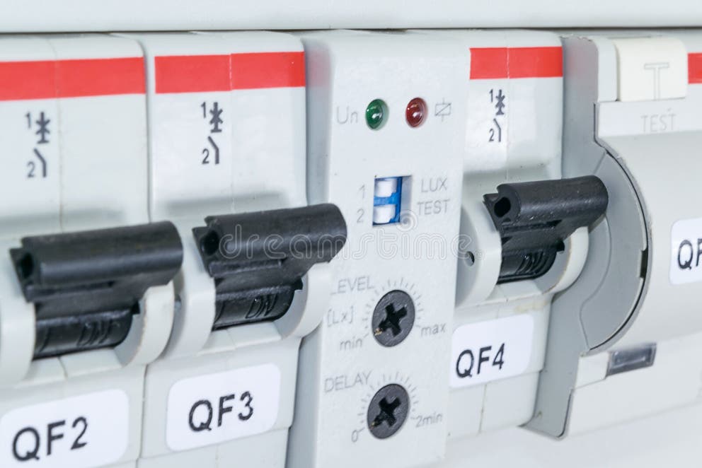 Circuit Breakers, Differential Automatic Switch, the Light-sensitive ...