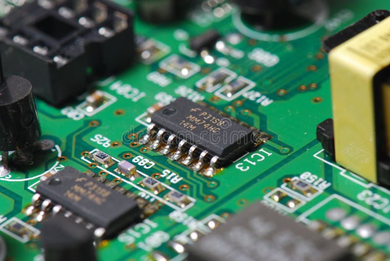 Circuit intégré photo stock. Image du vert, circuits - 34534944
