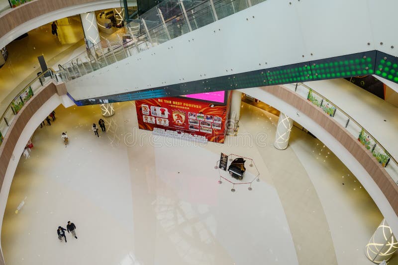 Circular Atrium and Escalators at Evergrande Plaza,Chengdu Editorial ...