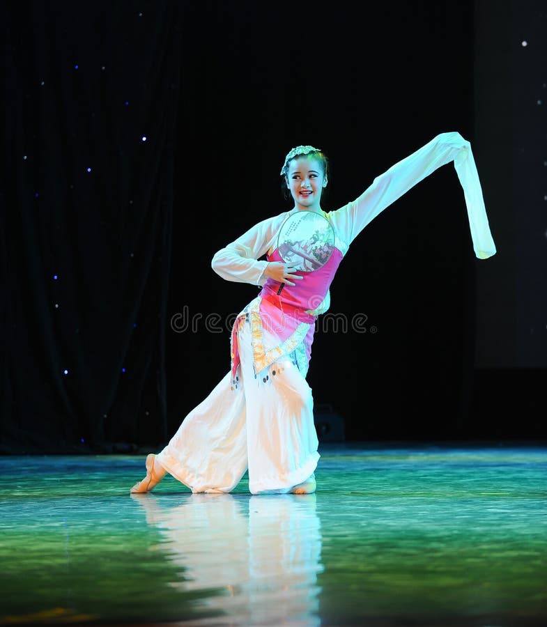 Circular Fan-classical Dancing Editorial Stock Image - Image of china ...