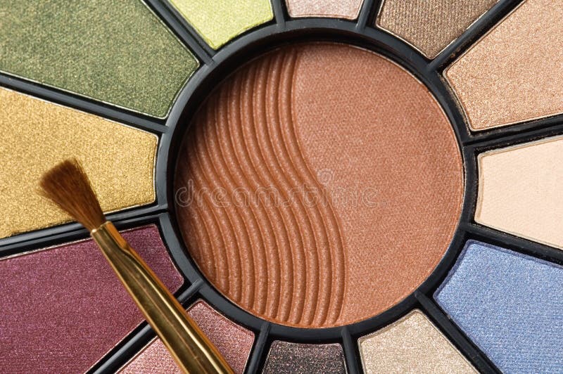 Circular makeup pallet stock image. Image of eyeshadow - 599709