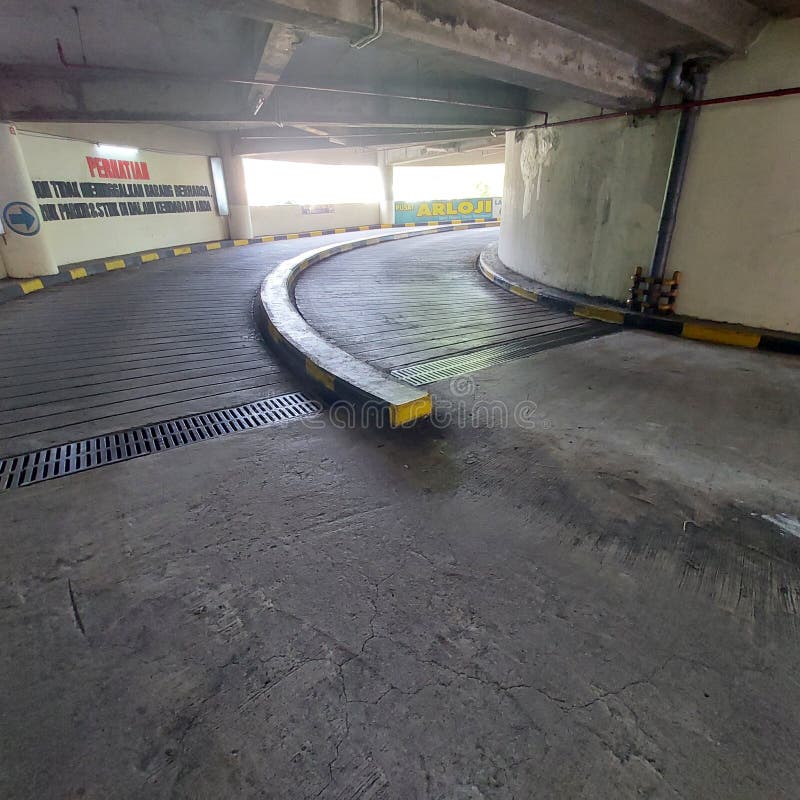 Circular Path To the Parking Lot on the Top Floor of the Building ...