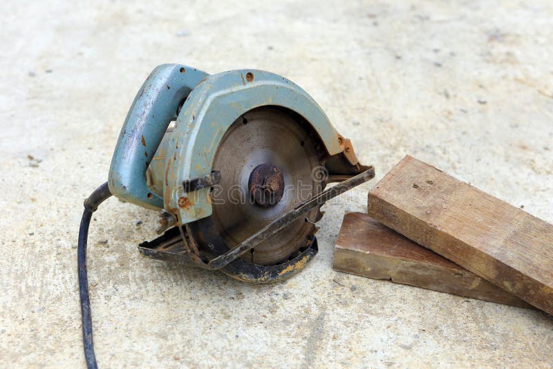 Circular saw for cut wood stock photo. Image of cutting - 32981278