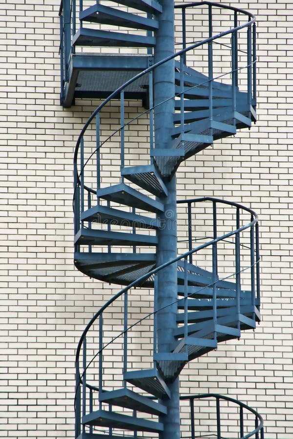 Cirkel brandtrap stock afbeelding. Image of brand, trap - 13245137