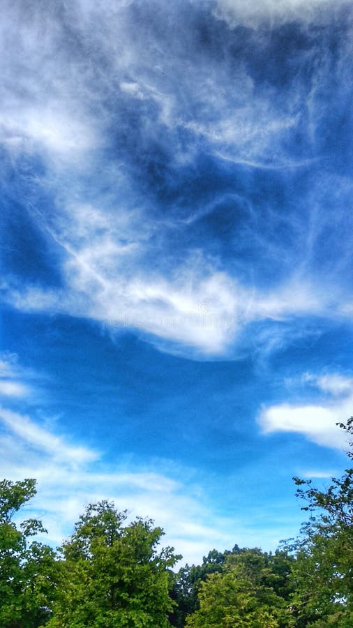 Cirrus blue sky stock image. Image of wave, horizon - 204060377