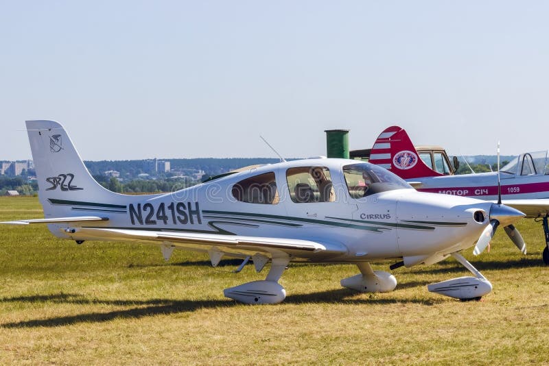 65+ Single engine aircraft Free Stock Photos - StockFreeImages