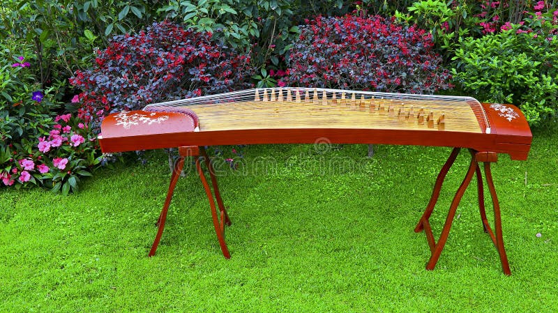 Cithare, Instrument De Musique Traditionnel Chinois Image stock - Image ...
