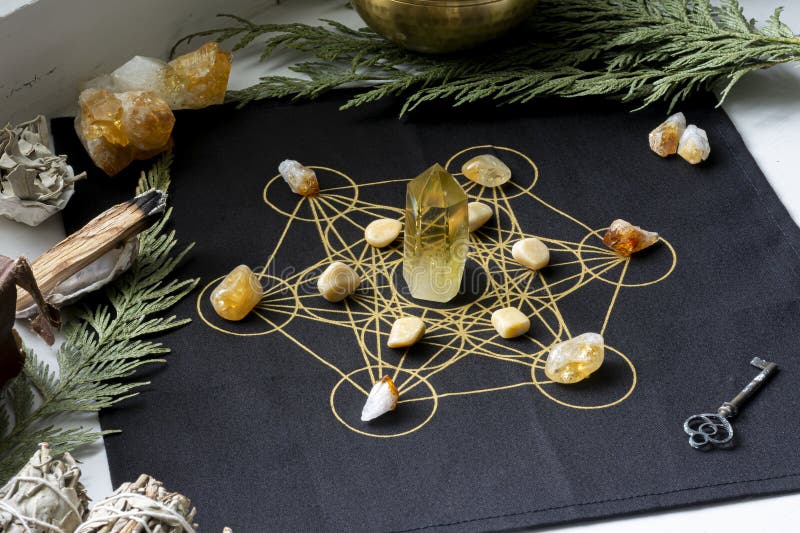 Citrine Crystal Healing Grid Close Up Stock Photo - Image of cube ...