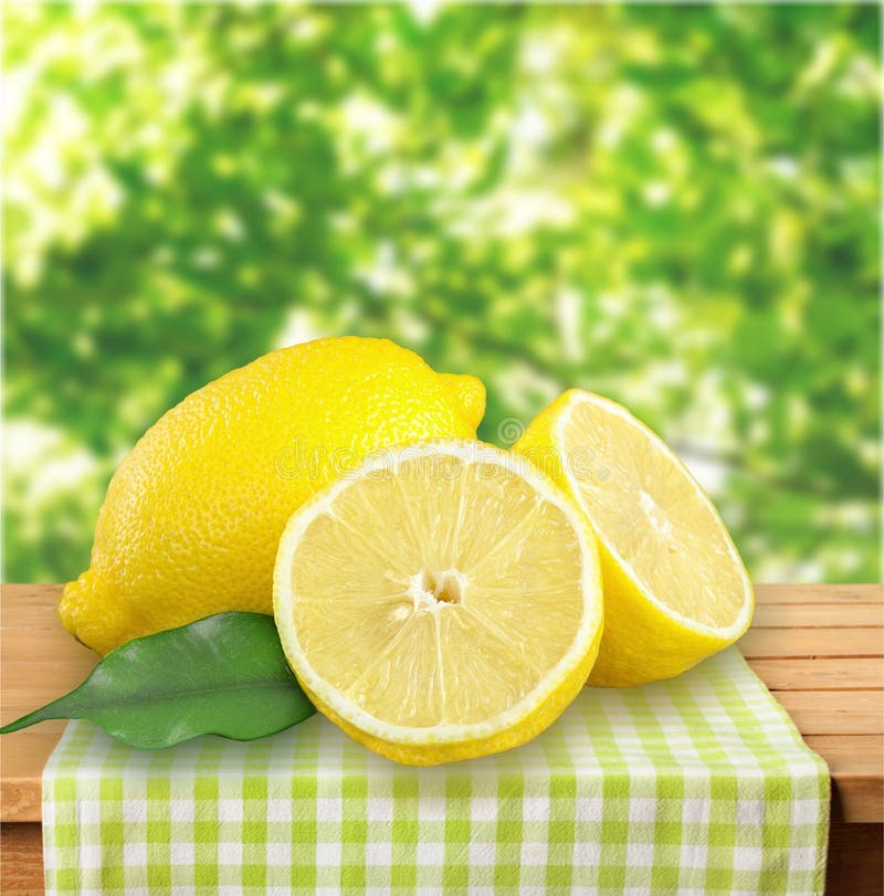 Citron image stock. Image du mûr, vert, sain, vitamine - 72398115