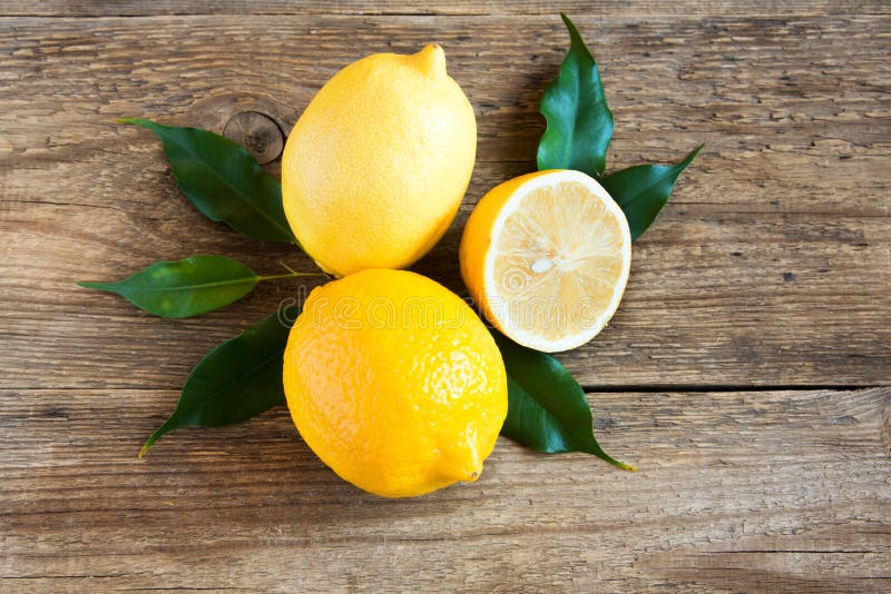 Citroner arkivfoto. Bild av banta, organiskt, kopia, moget - 80906668