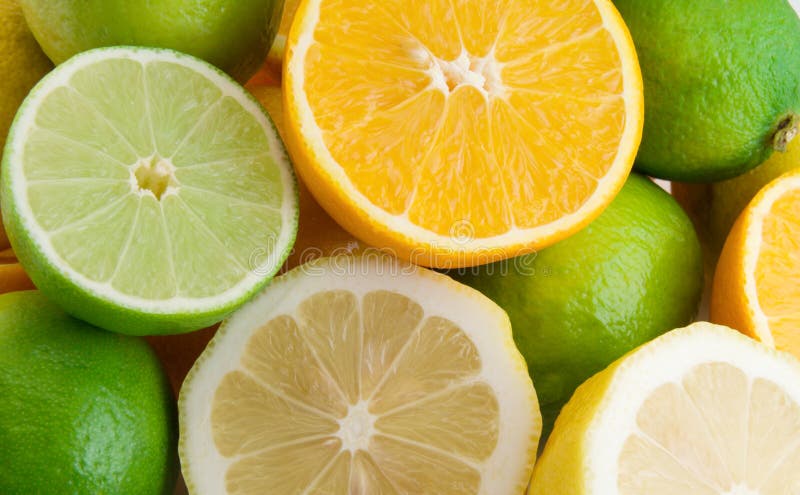 Citrusvrucht en zon stock afbeelding. Image of groen, vrucht - 5082949