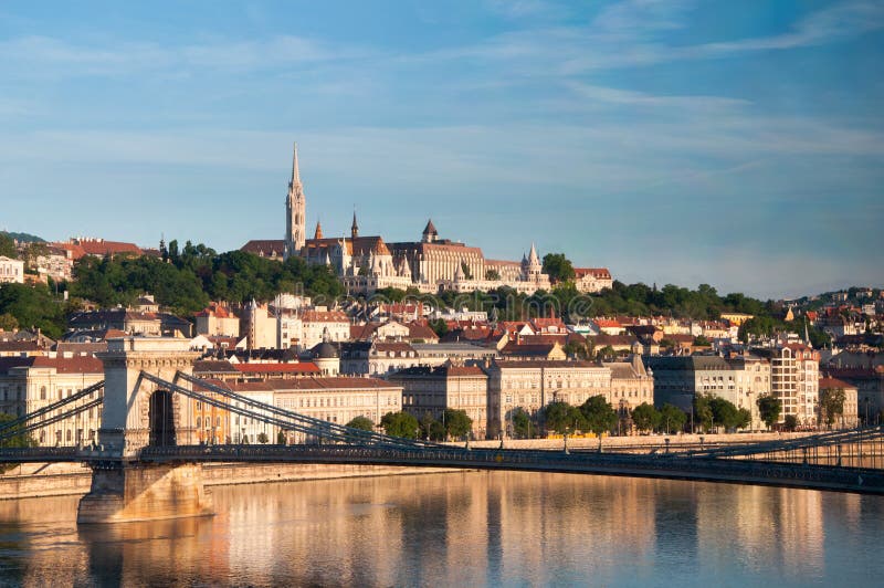 Città Vecchia Di Buda, a Budapest, L'Ungheria Immagine Stock - Immagine ...