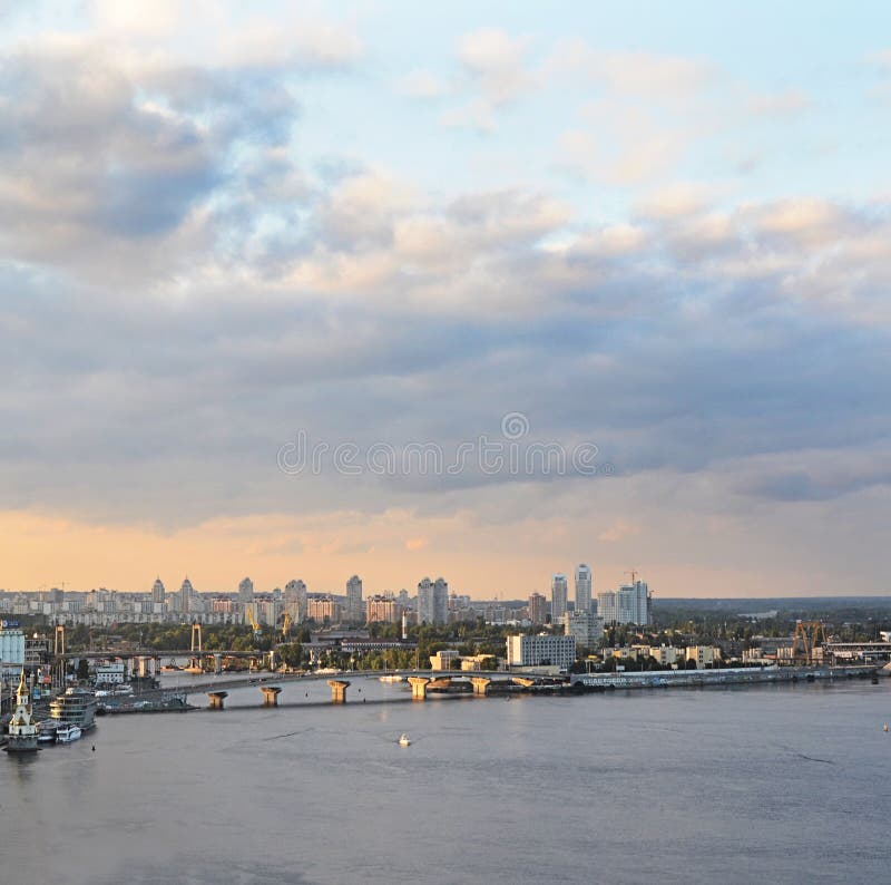 City â€‹â€‹on the river stock photo. Image of structure - 35622232