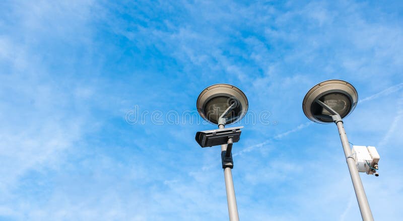 106 Surveillance Camera Outdoors Light Pole Security Stock Photos ...