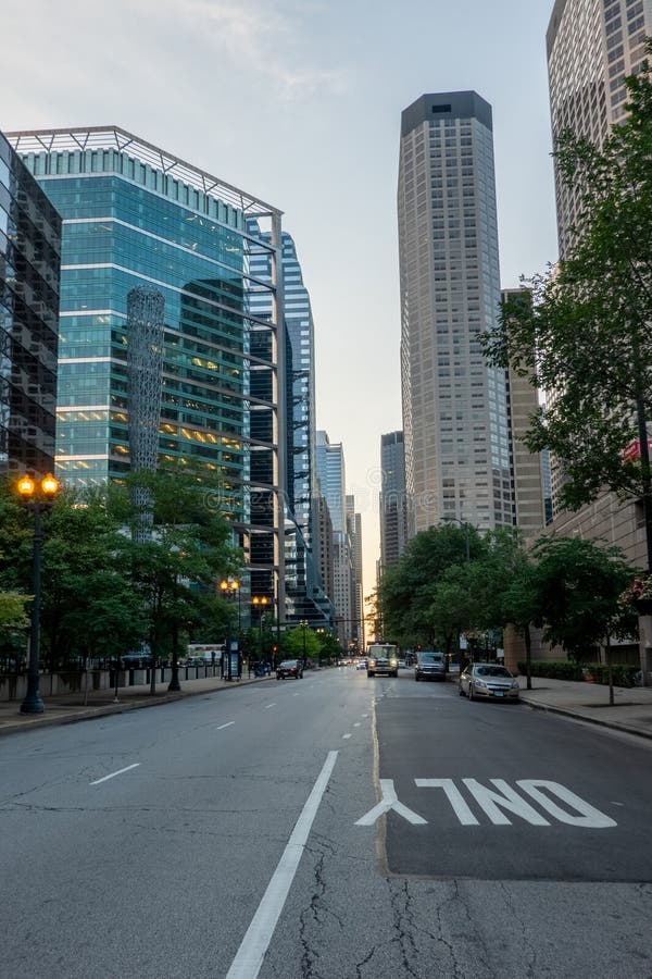 City of Chicago Skyline and Street Scenes Editorial Stock Image - Image ...
