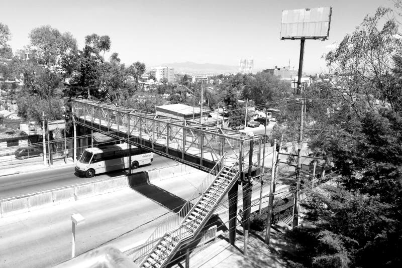 City editorial image. Image of common, bridge, mexico - 92996315