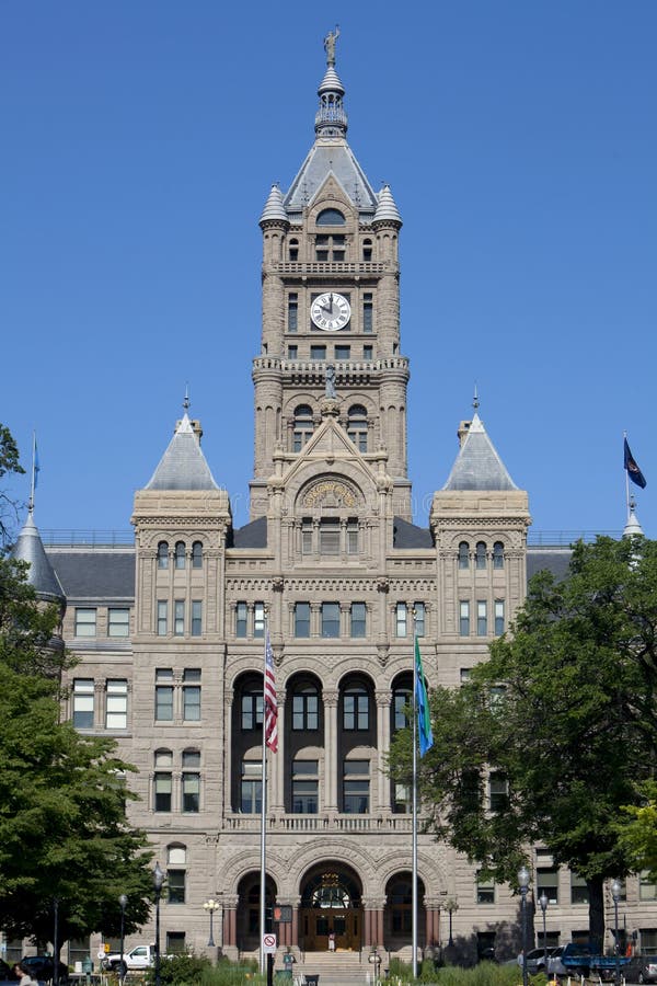 Cincinnati City Hall stock image. Image of building, downtown - 32581681