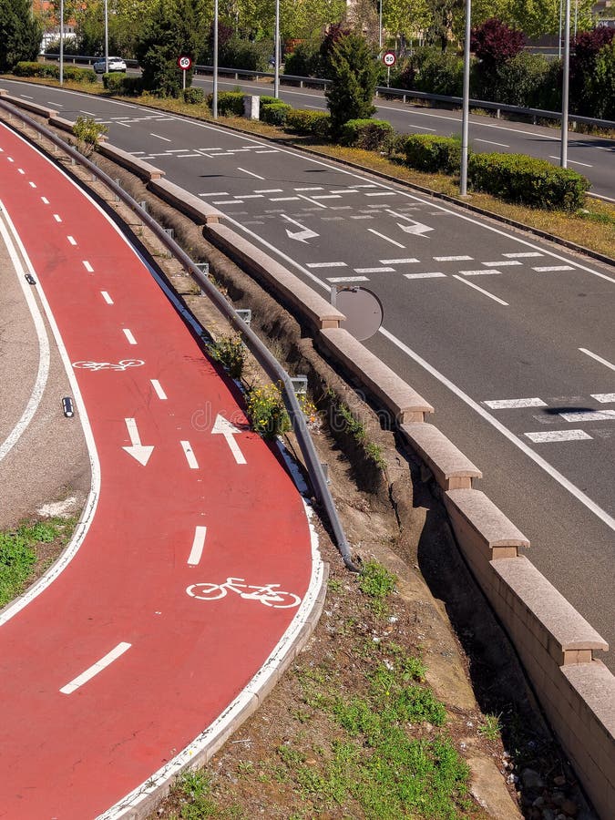 City Highway and Cycle Path Stock Image - Image of modern, healthy ...
