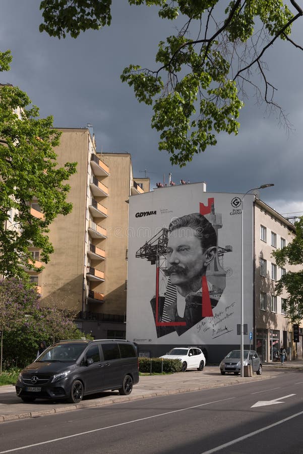 City landscape editorial image. Image of wall, symbol - 385159480