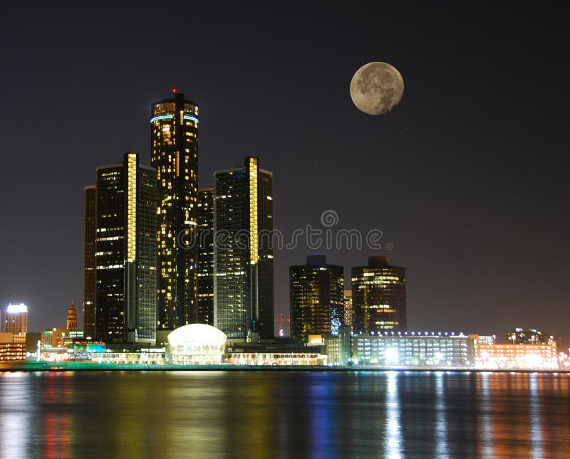 Detroit skyline at night stock image. Image of reflection - 2310973