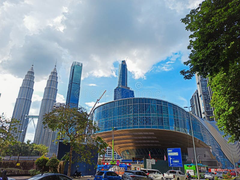 Petronas Twin Towers - City Night View Editorial Image - Image of klcc ...