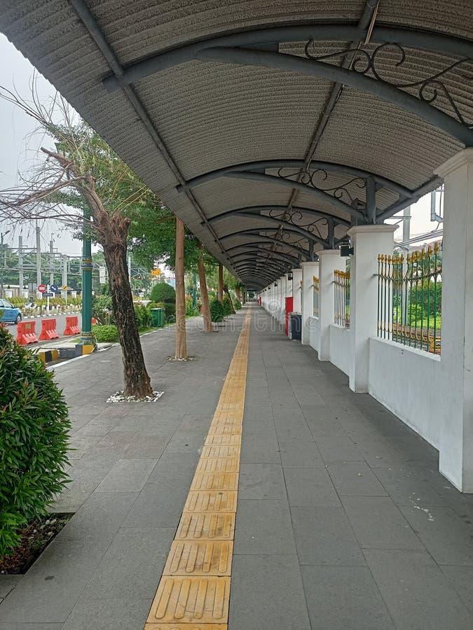 City Walk Outside Railway Station Stock Image - Image of garden, town ...