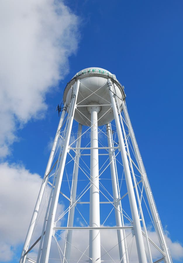 Water Tower editorial photo. Image of located, florida - 137703831