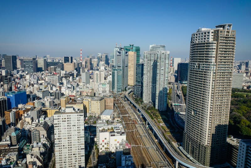 Cityscape av Tokyo, Japan redaktionell arkivfoto. Bild av stad - 95664628