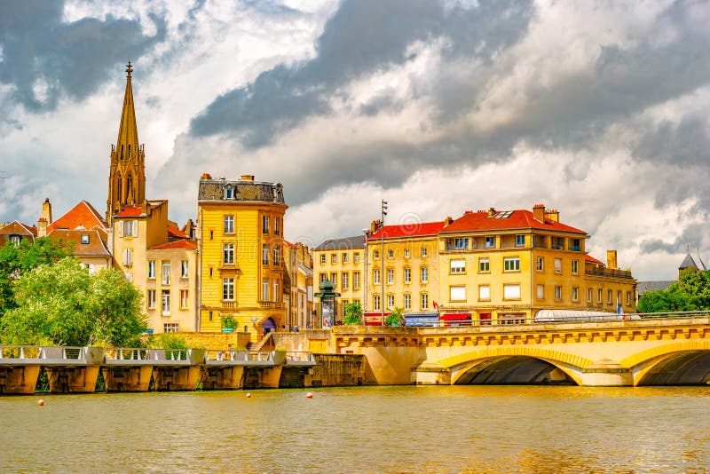 De Stad Van Metz, Lotharingen, Frankrijk Stock Afbeelding - Image of ...