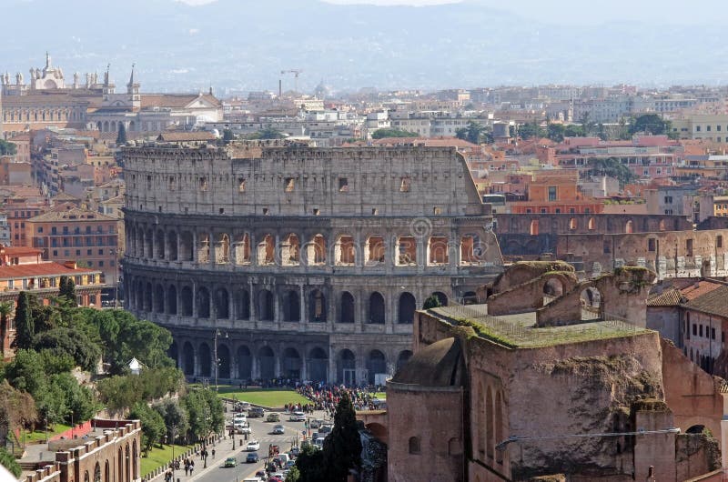 Cityscape van Rome stock foto. Image of italiaans, koepel - 19248592