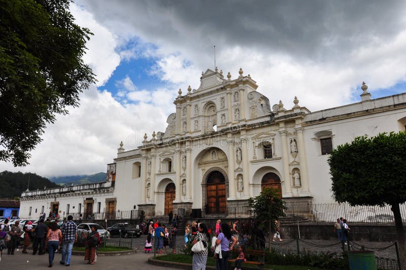 Ciudad Colonial Vieja De Antigua, Guatemala Foto editorial - Imagen de ...