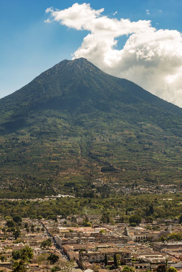 Ciudad De Antigua Guatemala Foto de archivo - Imagen de colonial ...